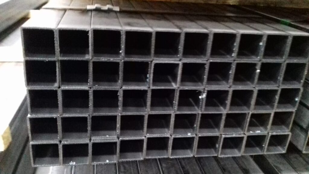 ¿Perfil PTR de acero o aluminio? - Soluciones en acero